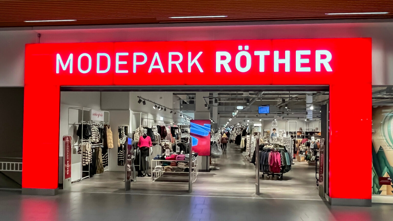 Stilvolle Modepark Rther Mhldorf Bild